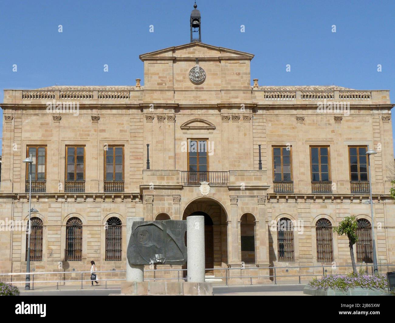 City hall facade hi-res stock photography and images - Alamy