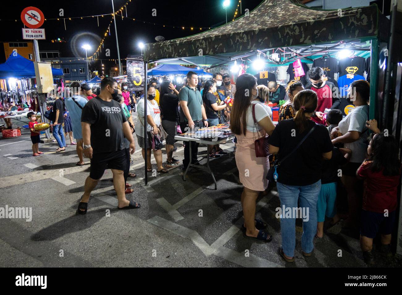 Pek market hi-res stock photography and images - Alamy