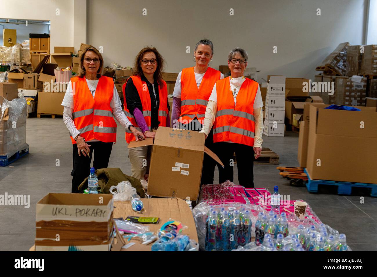 Human relief goods hi-res stock photography and images - Alamy