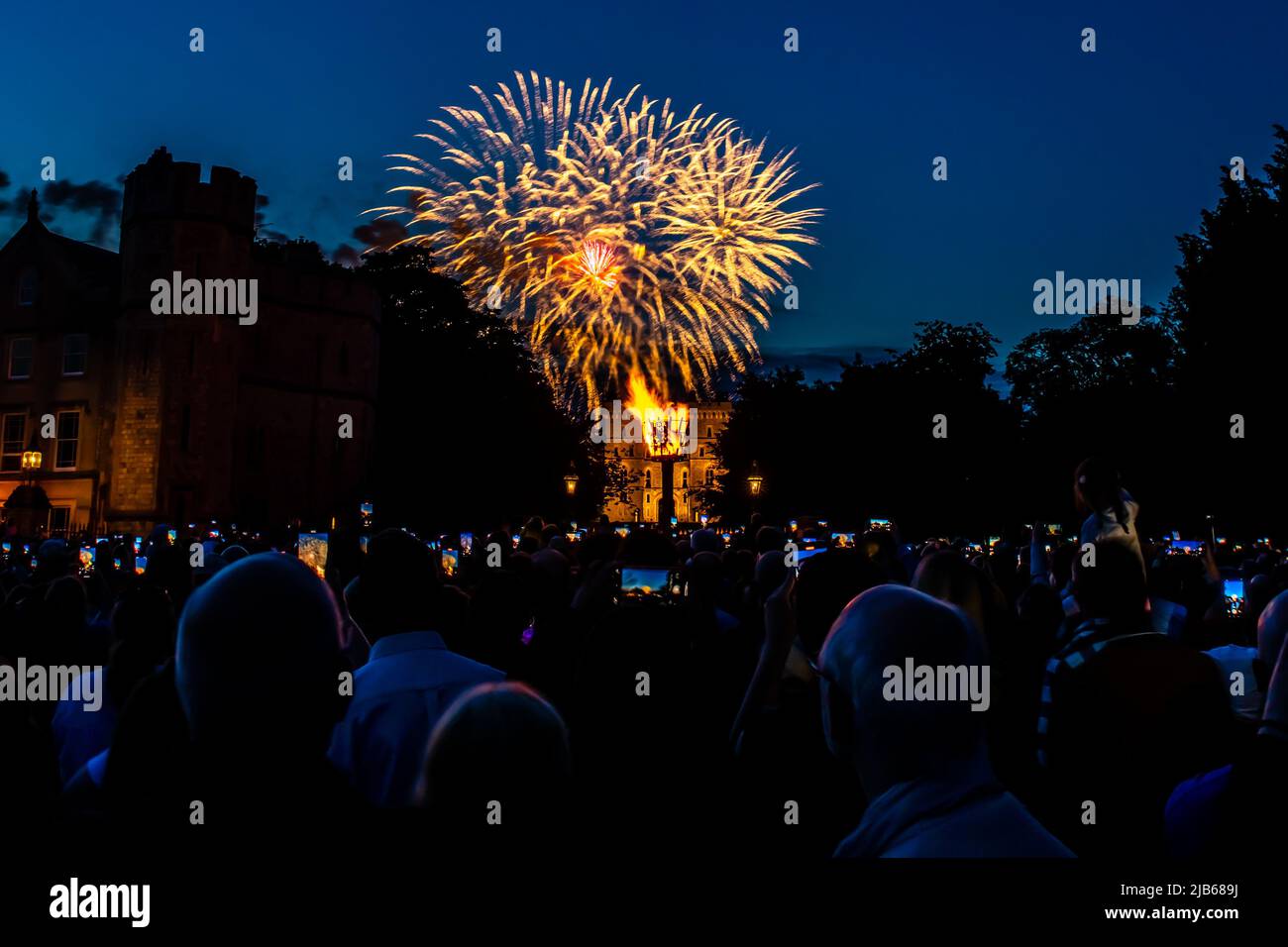Beacon and fireworks on The Long Walk at Windsor Castle in celebration ...