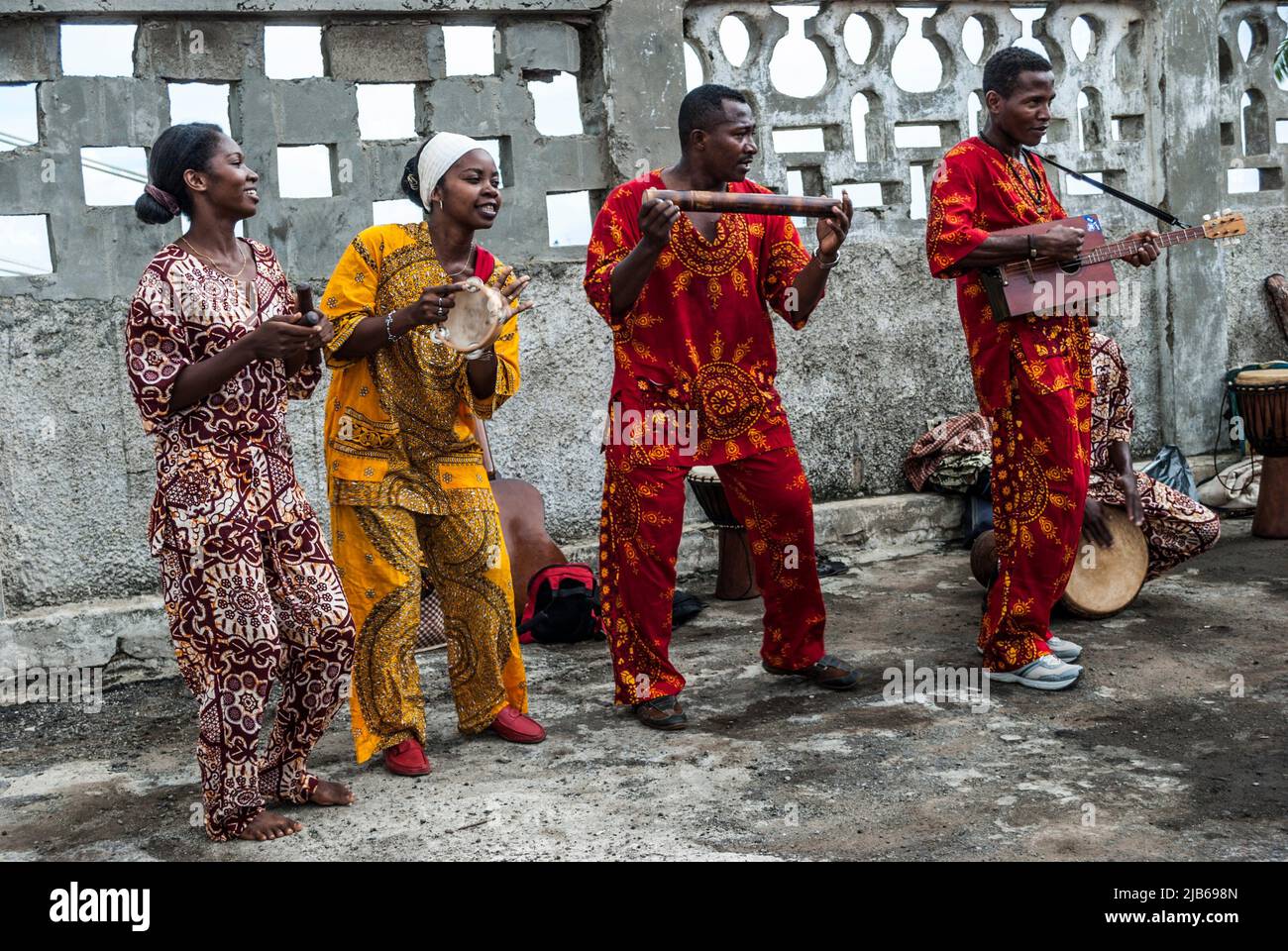 Malagasy musician hi-res stock photography and images - Alamy