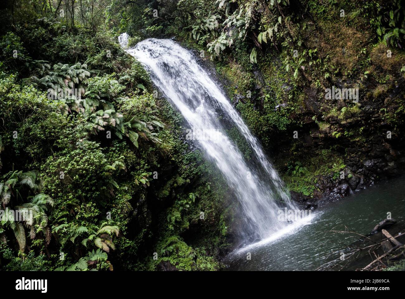 Amber mountain waterfall hi-res stock photography and images - Alamy