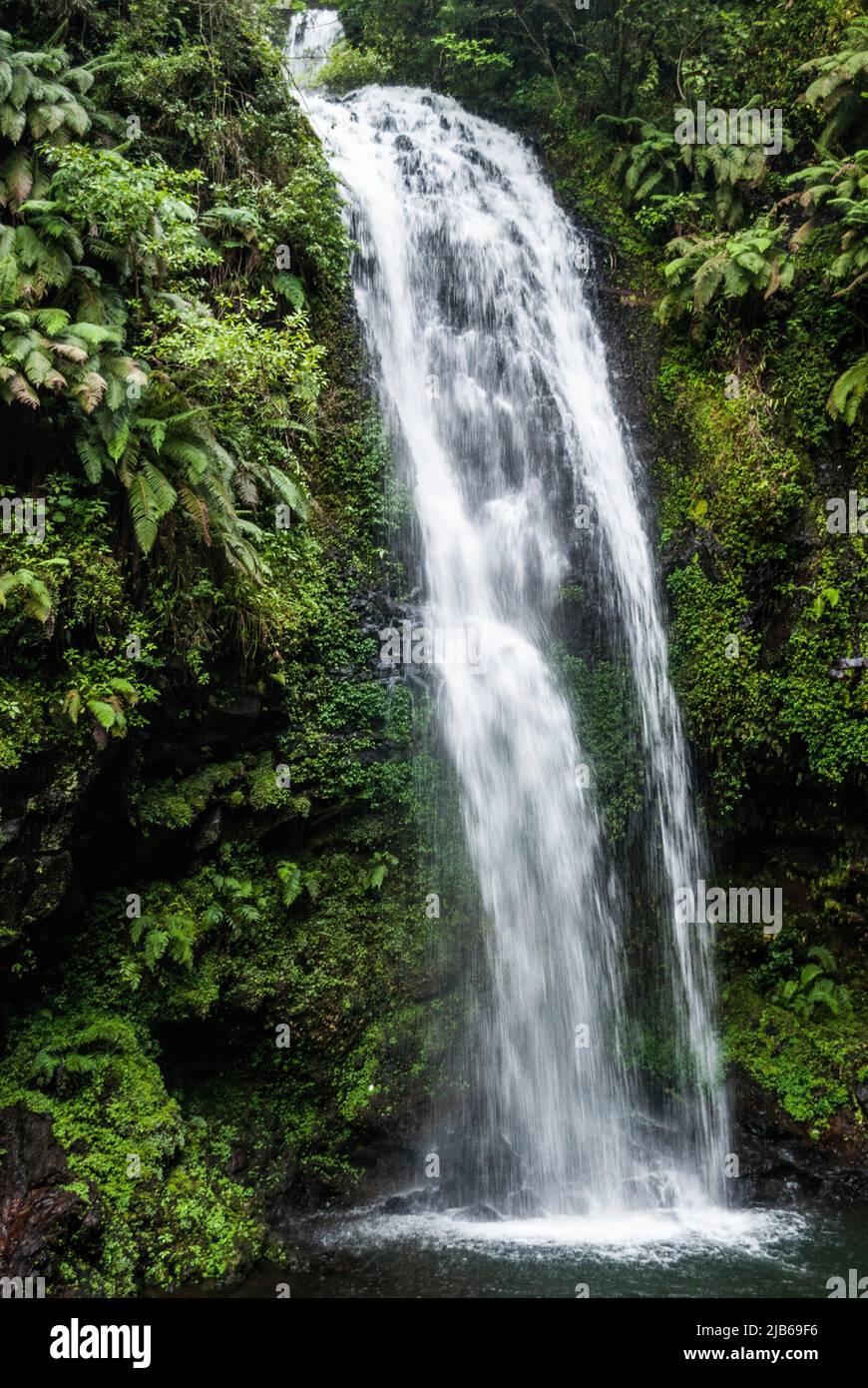 Amber mountain waterfall hi-res stock photography and images - Alamy