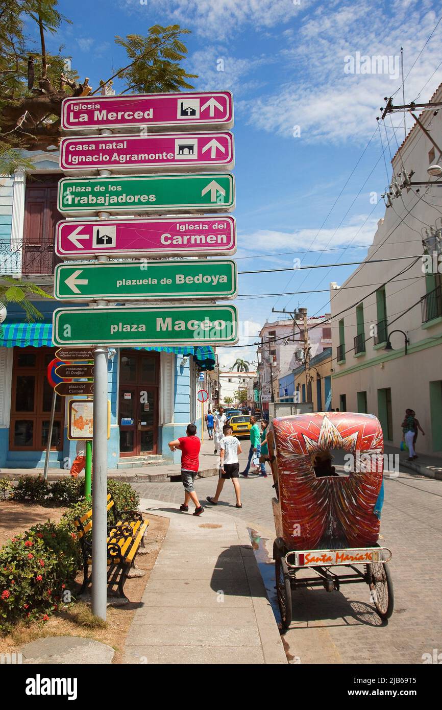 Cuban street signs hi-res stock photography and images - Alamy