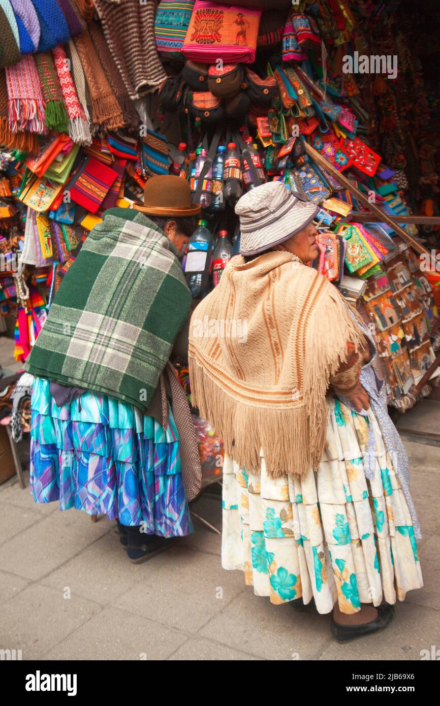 Indigenous textile art hi-res stock photography and images - Alamy