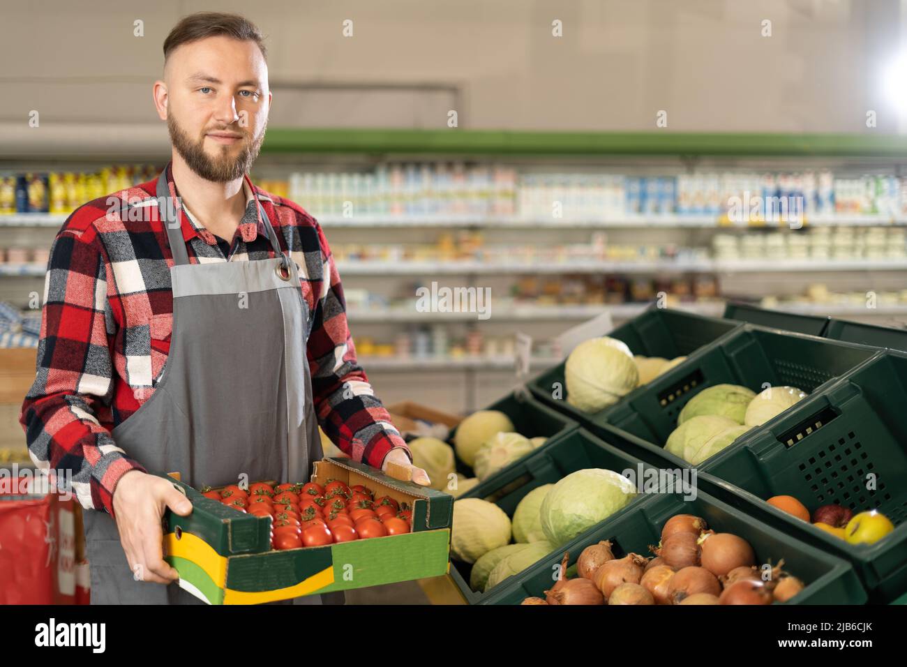 Male retail worker hi-res stock photography and images - Alamy