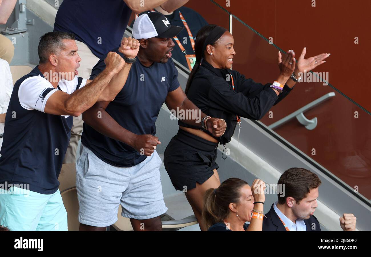 Corey Gauff and Candi Gauff, parents of Coco Gauff of USA during day 12 ...