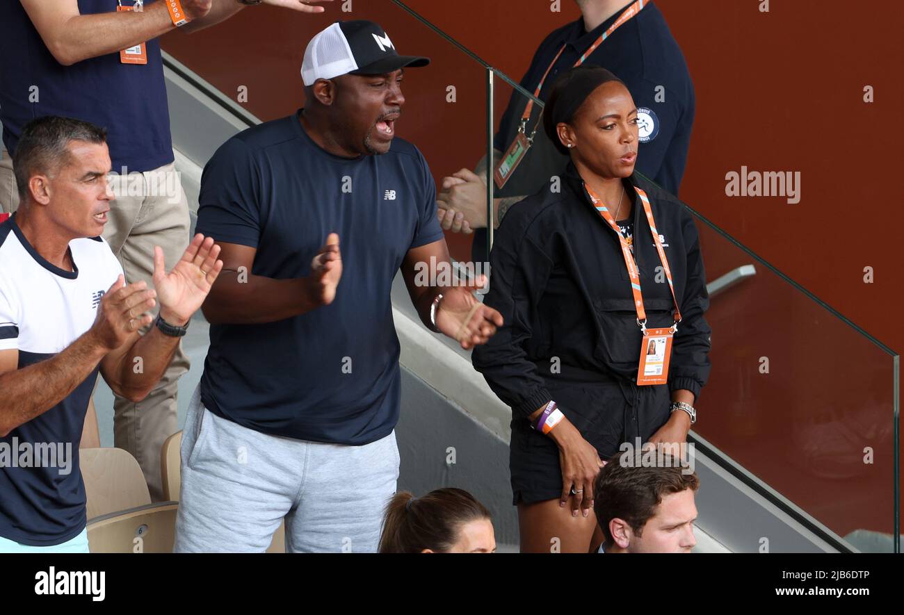 Corey Gauff and Candi Gauff, parents of Coco Gauff of USA during day 12 ...