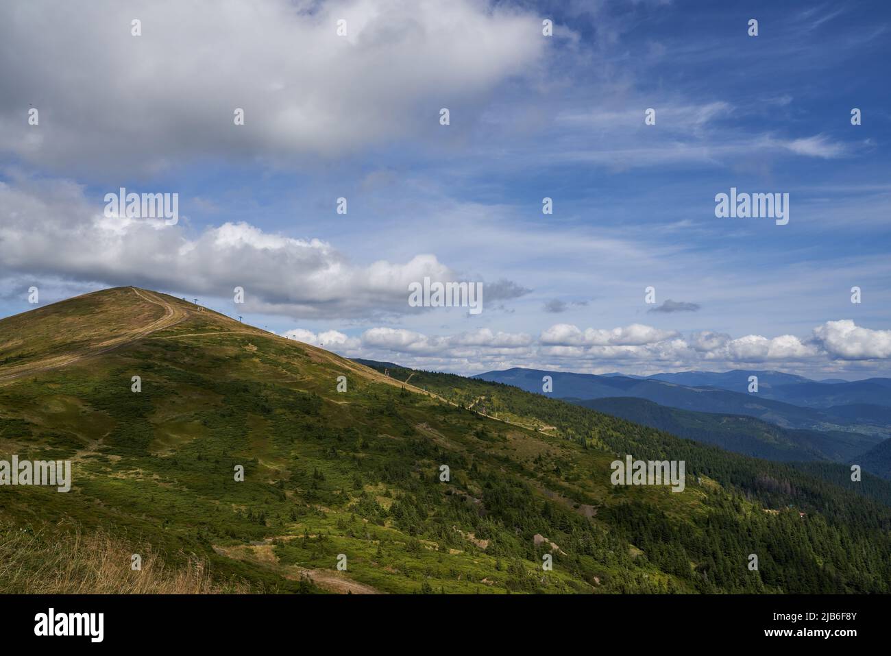 Hilltop mountain top hi-res stock photography and images - Alamy