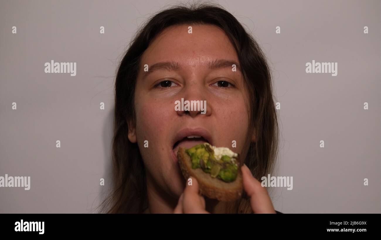 Close up delicious avocado rotating hi-res stock photography and images ...