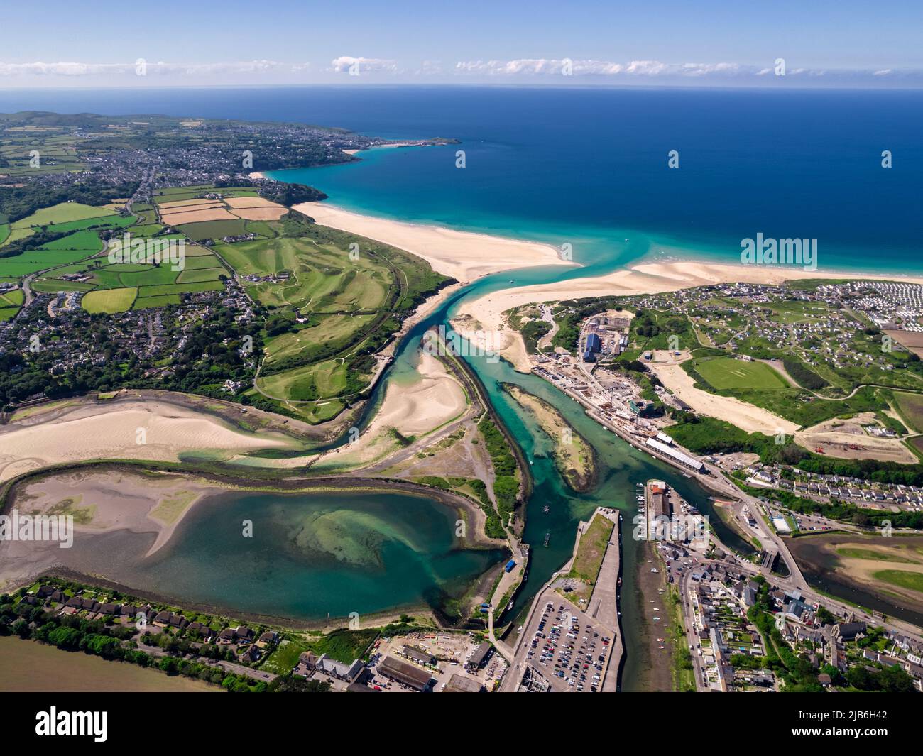 Hayle harbour hi-res stock photography and images - Alamy