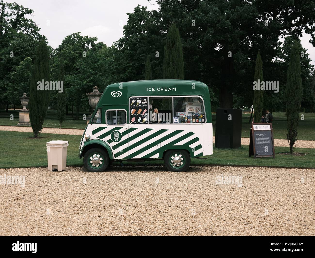 Ice Cream Van Stock Photo - Alamy