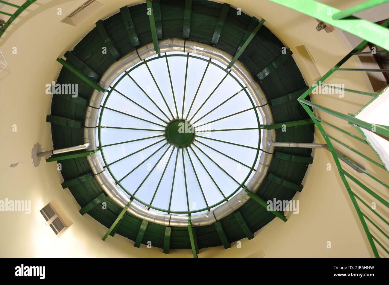 Beautiful design of the ceiling window.The large circular ceiling ...