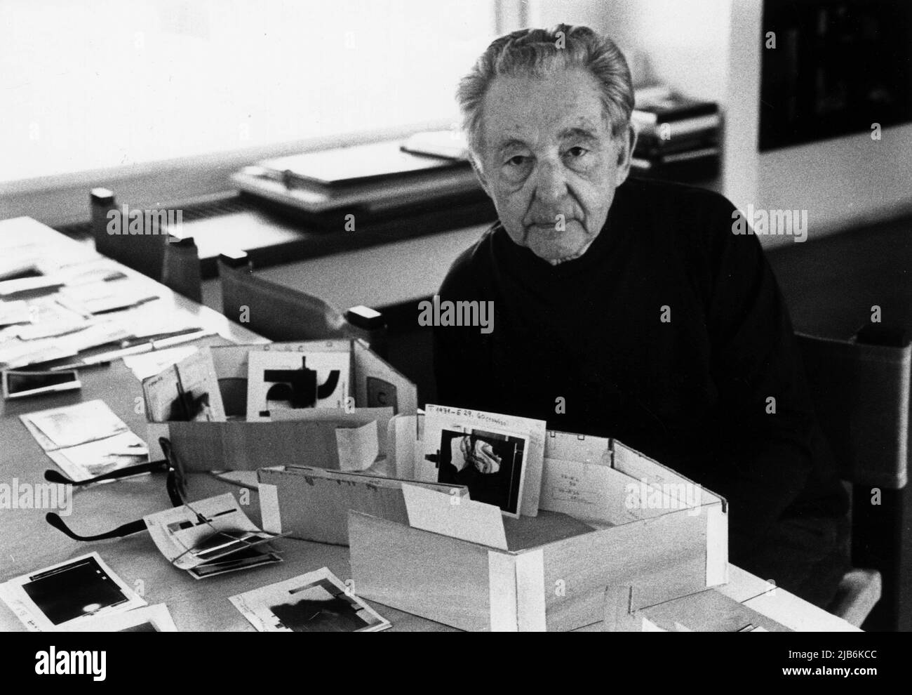 Portrait du peintre Hans Hartung (1904-1989) en 1979. ©Michele Brabo ...