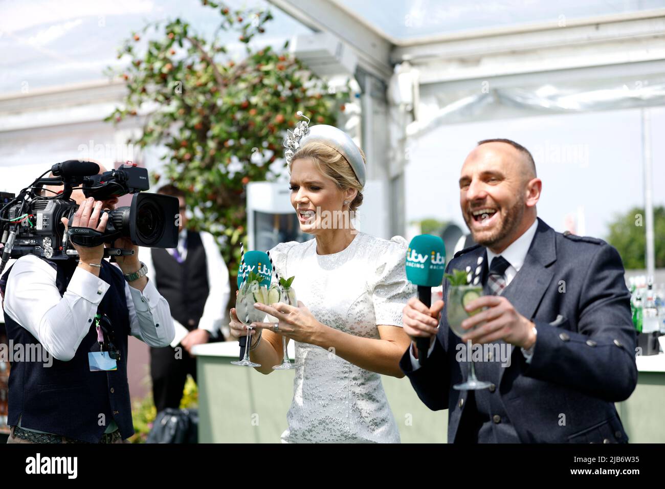 Itv racing epsom hi-res stock photography and images - Alamy