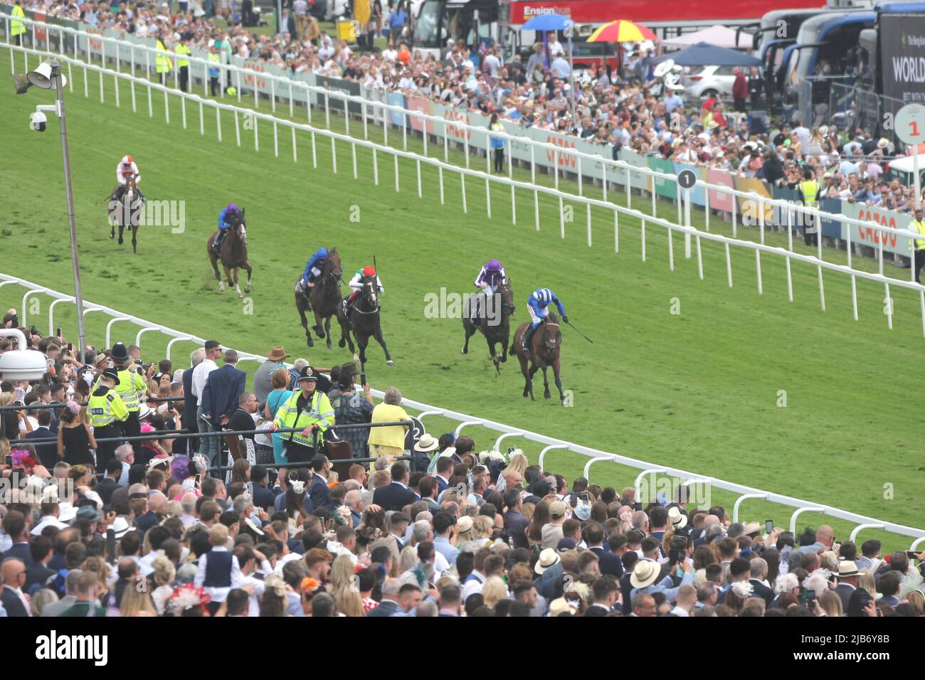 Queen elizabeth ll coronation hi-res stock photography and images - Alamy