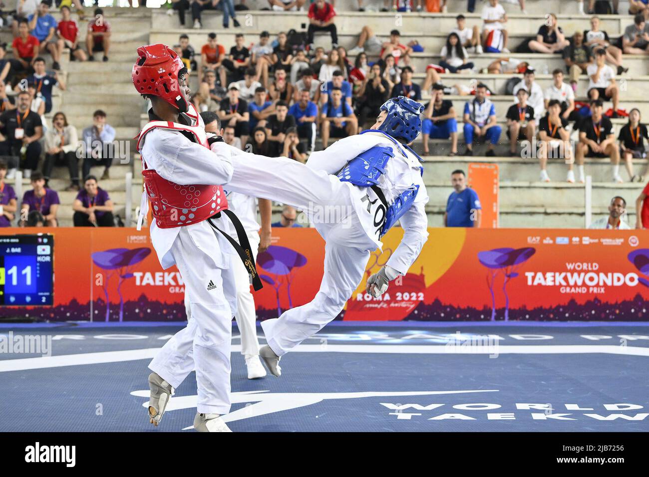 Jun-seo BAE (KOR) vs Omar gergely SALIM (HUN) during R16 round of World ...