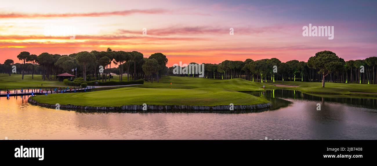 Golf course panorama hi-res stock photography and images - Alamy