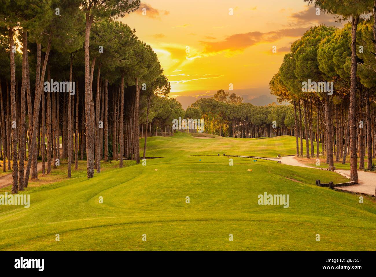 Tee resort hi-res stock photography and images - Alamy