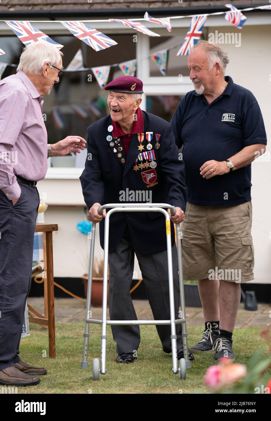 Family handout of WWII veteran Alec Hall with his late wife Margaret ...