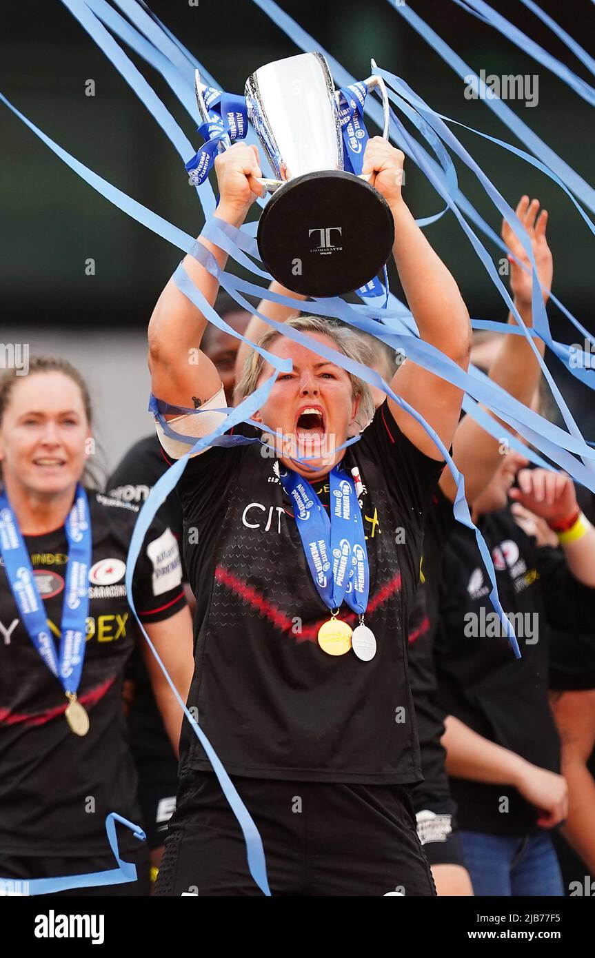 Premier 15s trophy hi-res stock photography and images - Alamy