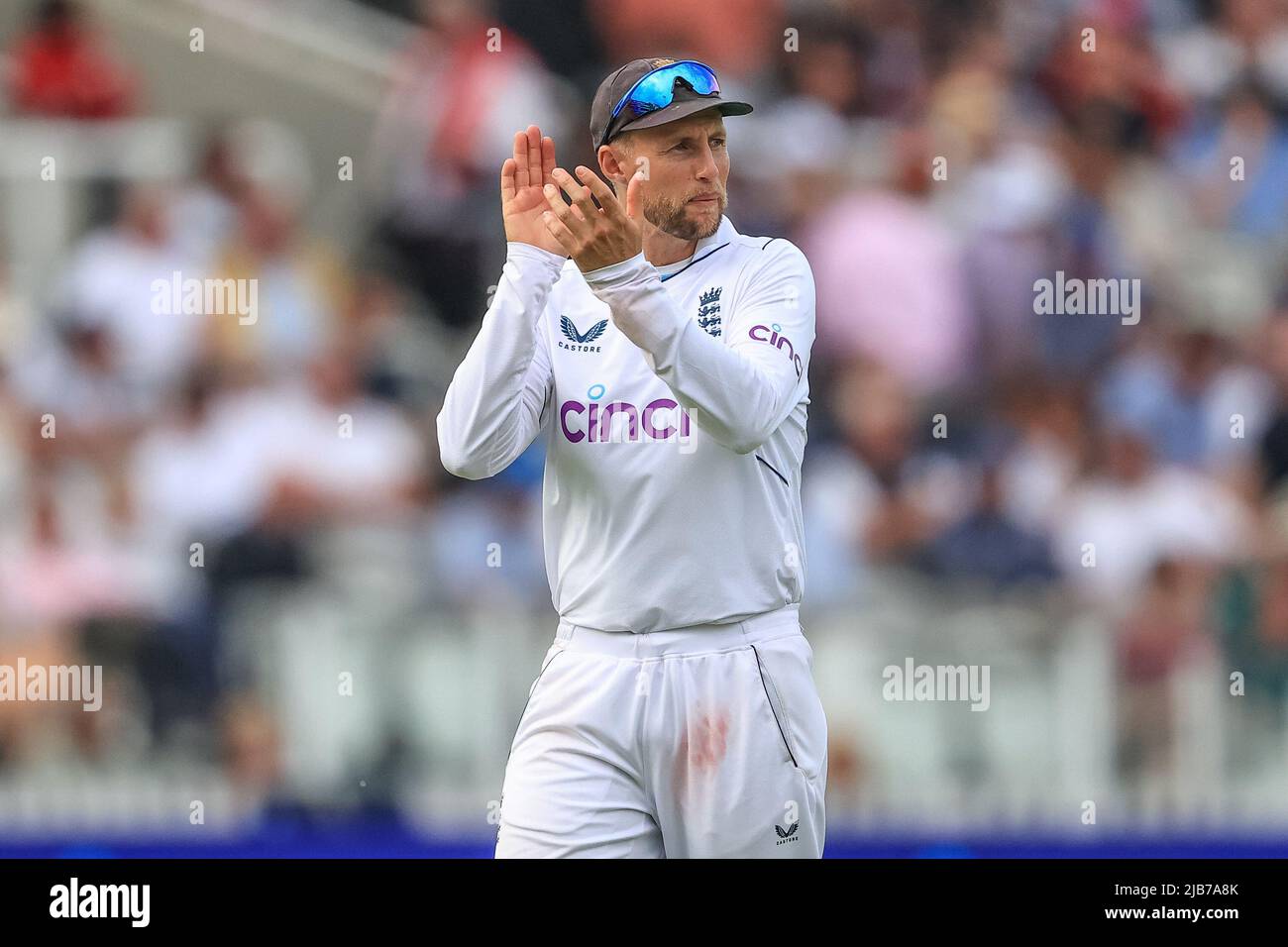 Joe root test hi-res stock photography and images - Alamy