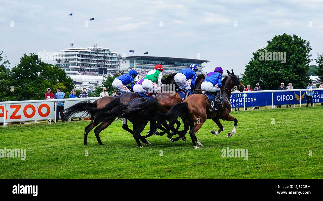 Runners and riders start The Dahlbury Coronation Cup during the Cazoo ...