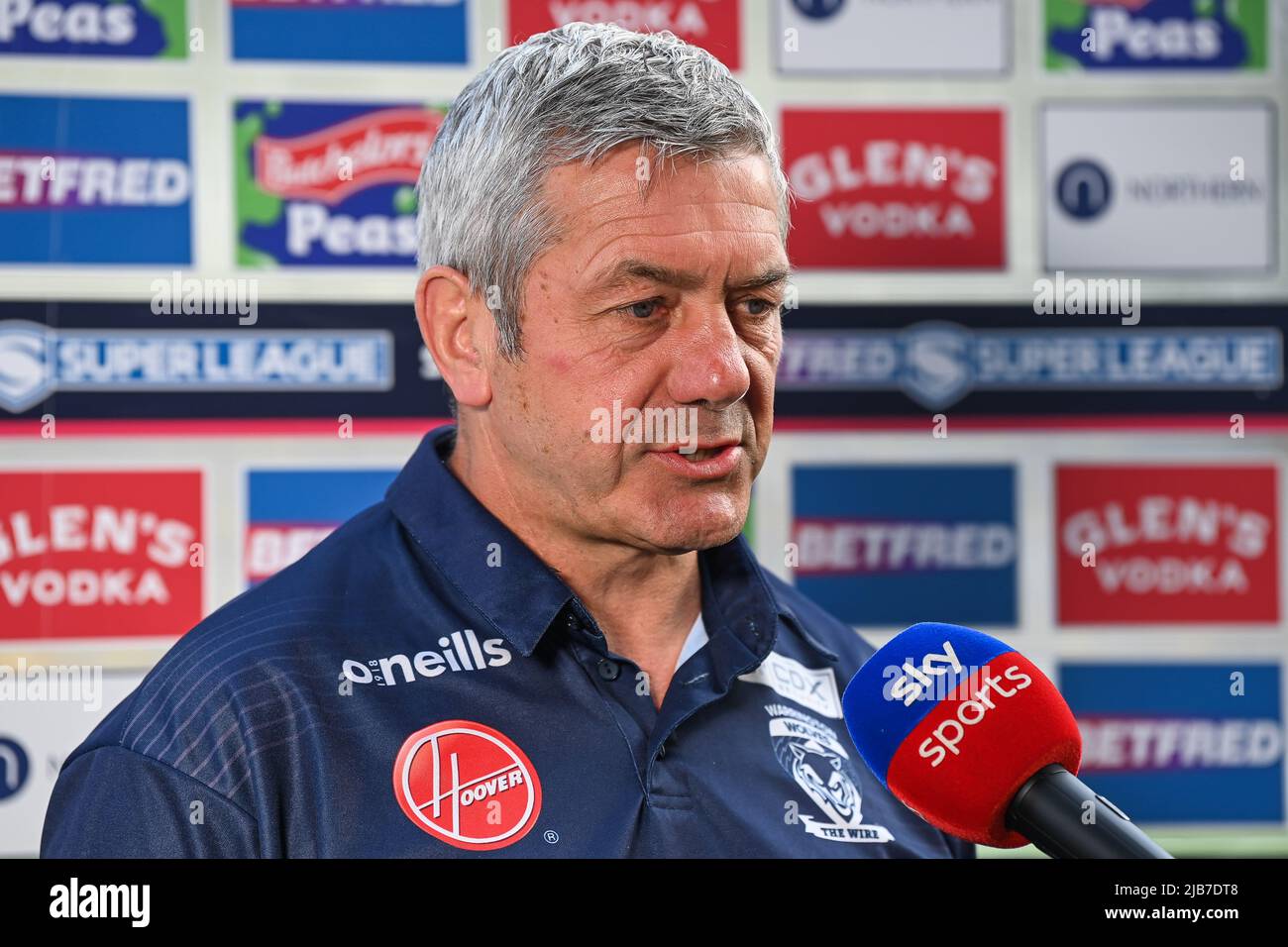 Daryl Powell Head Coach of Warrington Wolves during the pre match ...