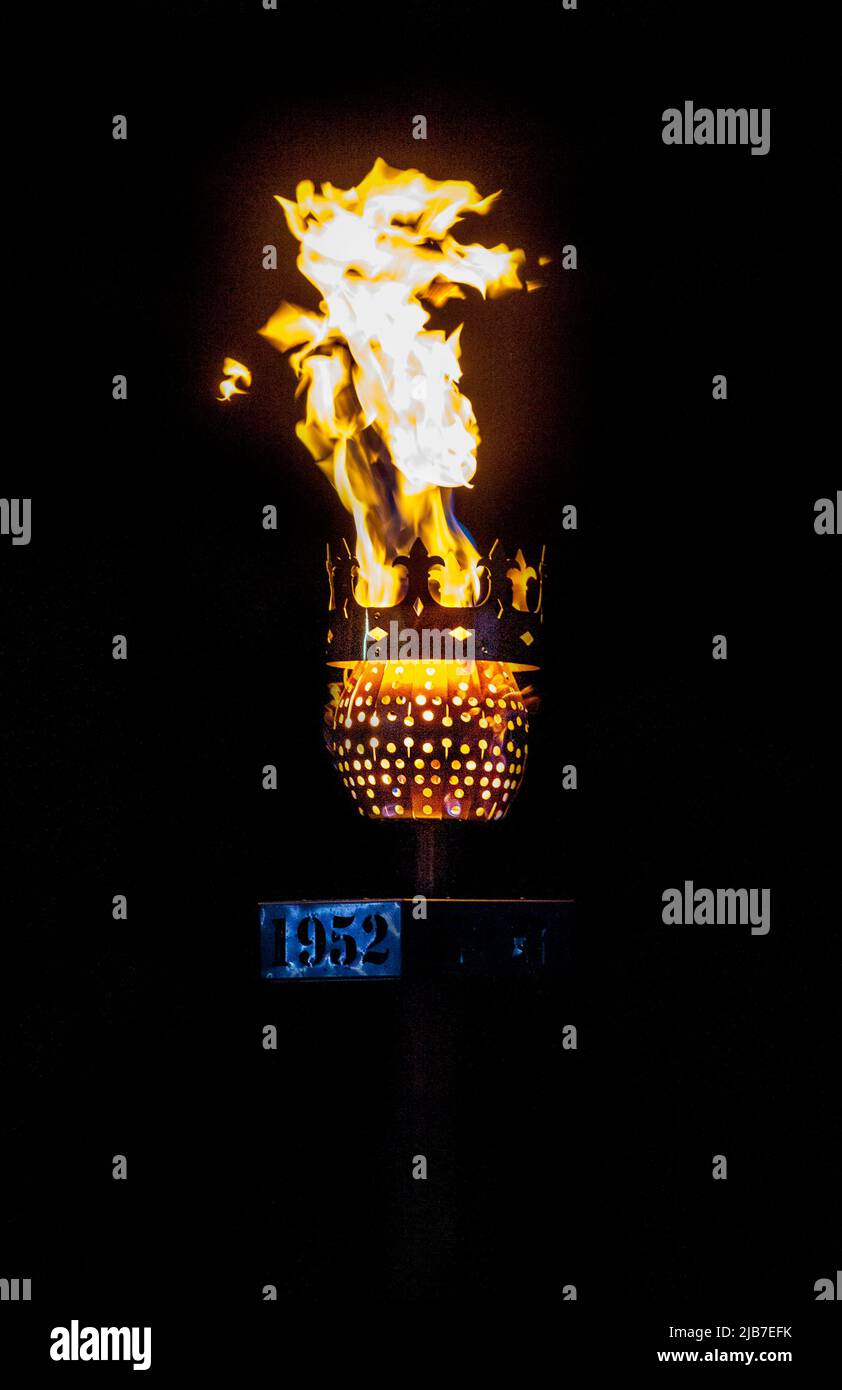 Beacon lit on the Queen's Platinum Jubilee Stock Photo - Alamy