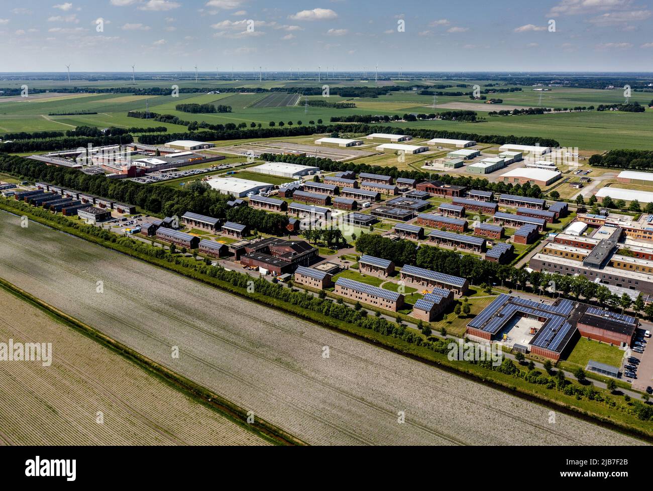 Birds eye view asylum seeker hi-res stock photography and images - Alamy