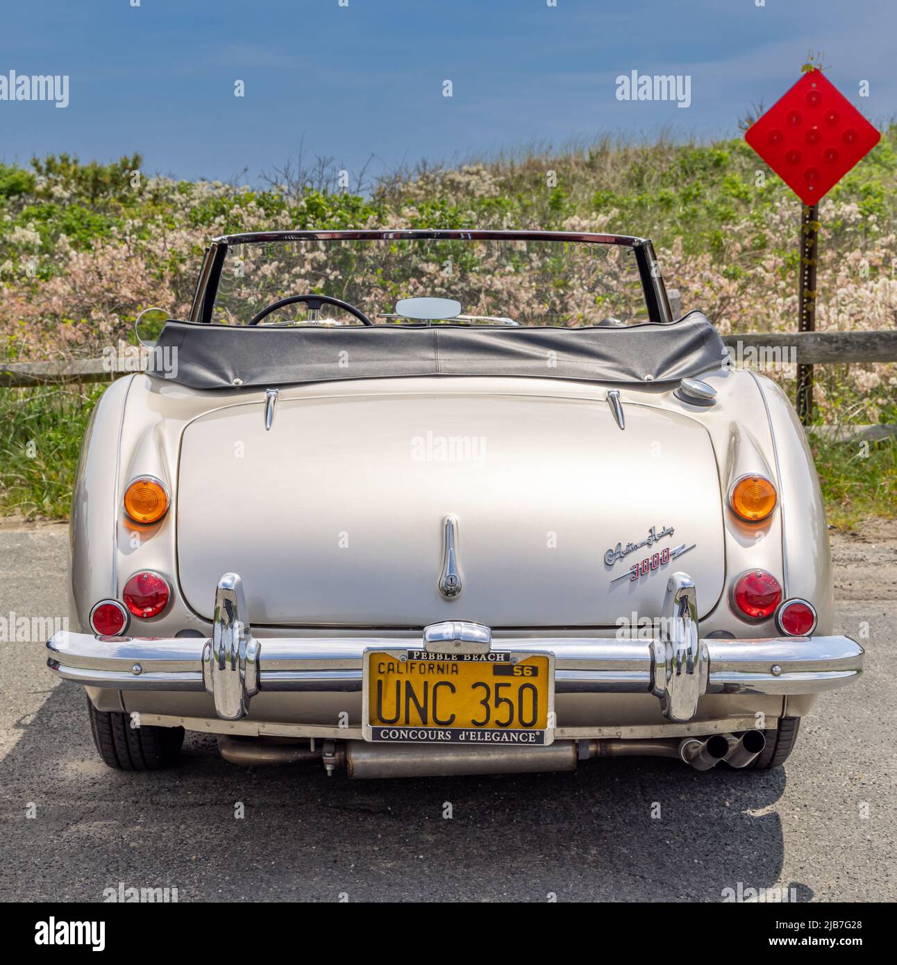 1956 austin car hi-res stock photography and images - Alamy