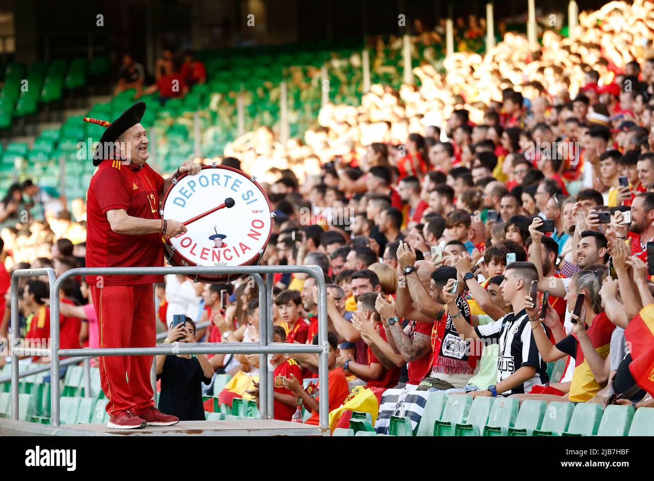 Sr manolo el del bombo hi-res stock photography and images - Alamy