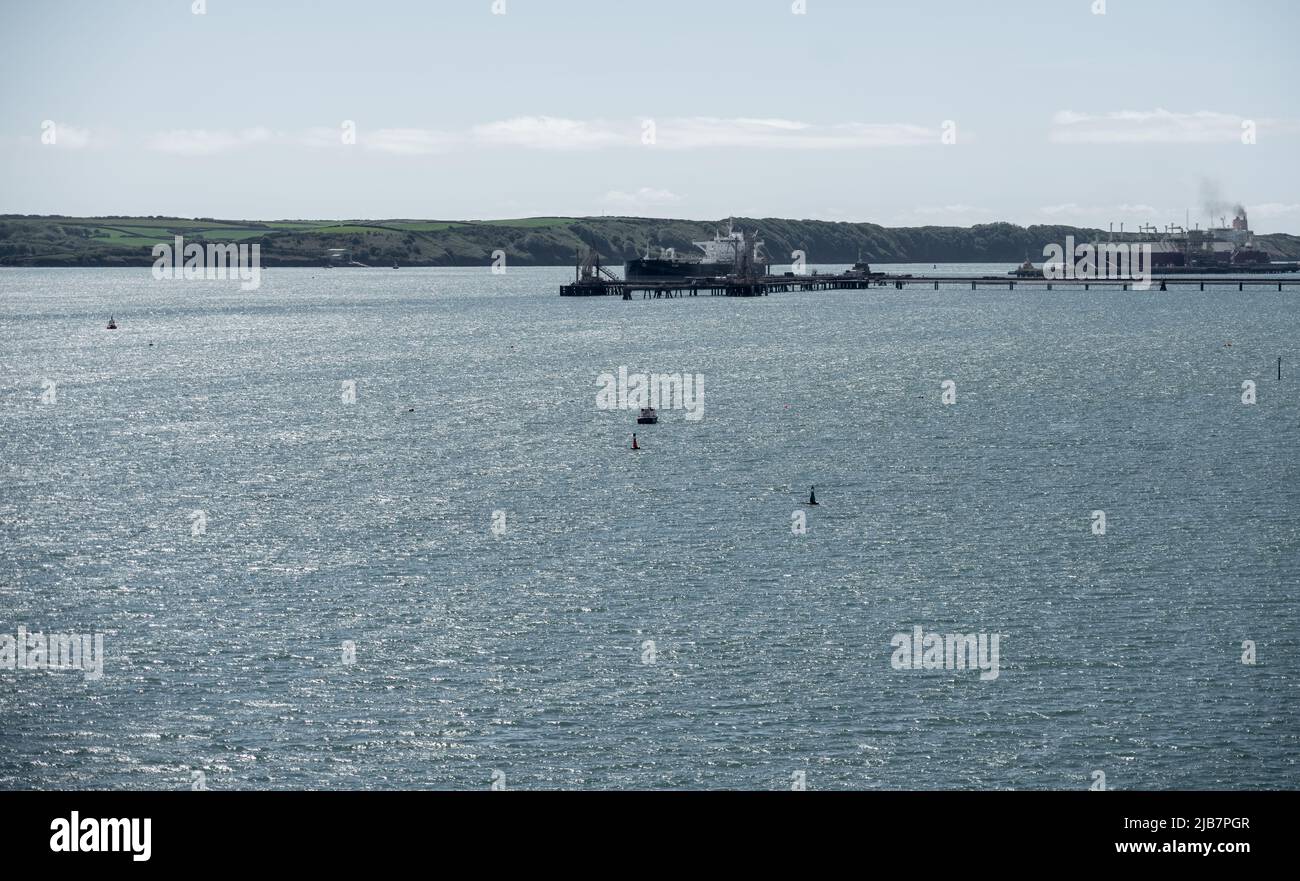 Container ship pollution vessel hi-res stock photography and images - Alamy