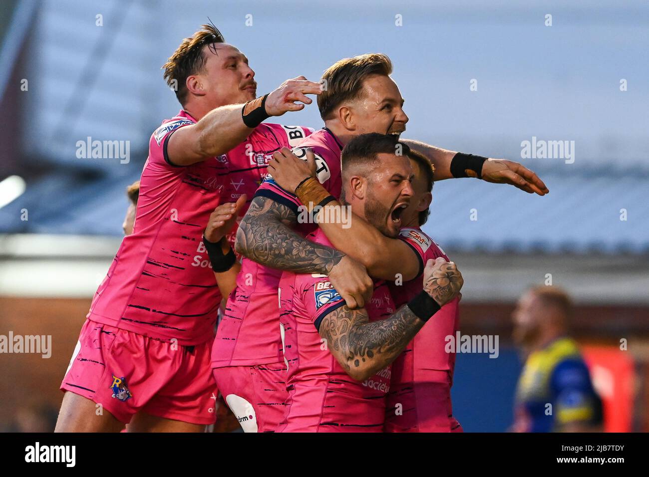 Ash Handley #5 of Leeds Rhinos celebrates his try Stock Photo - Alamy