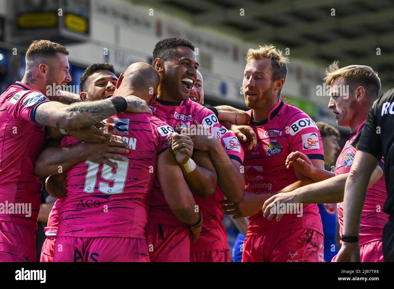 Bodene Thompson #19 of Leeds Rhinos celebrates his try Stock Photo - Alamy