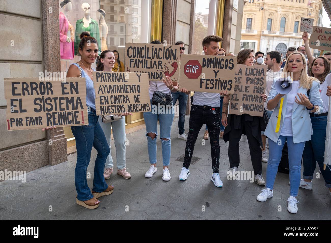 Retail sector council hi-res stock photography and images - Alamy