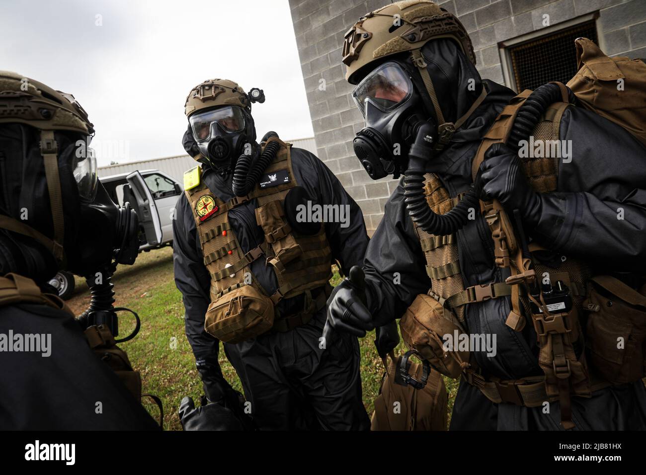 U.S. Marines and Sailors with Chemical Biological Incident Response ...