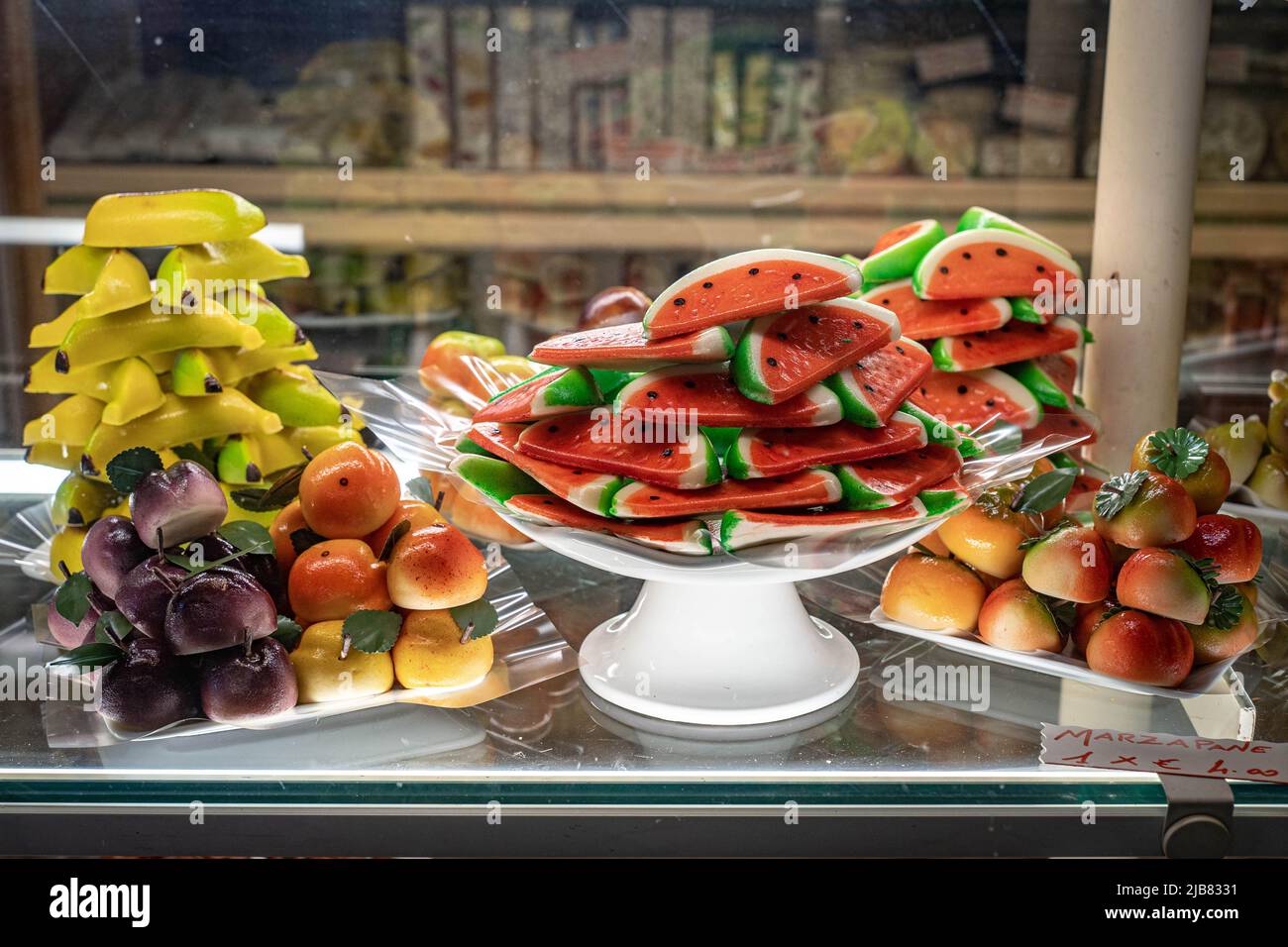 Italian marzipan hi-res stock photography and images - Alamy