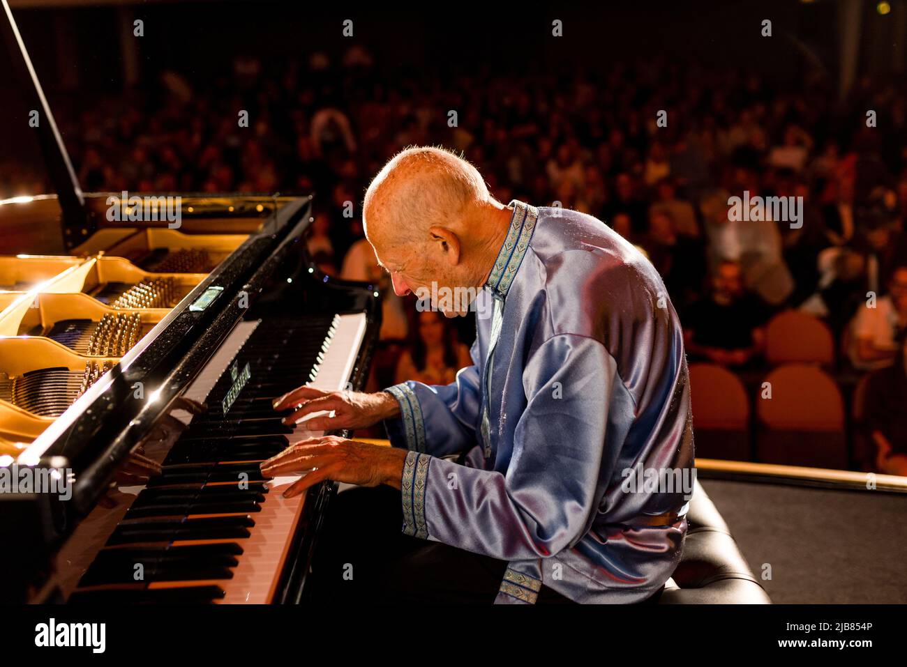 Cottbus, Germany. 03rd June, 2022. The Australian exceptional pianist David Helfgott gives a ...