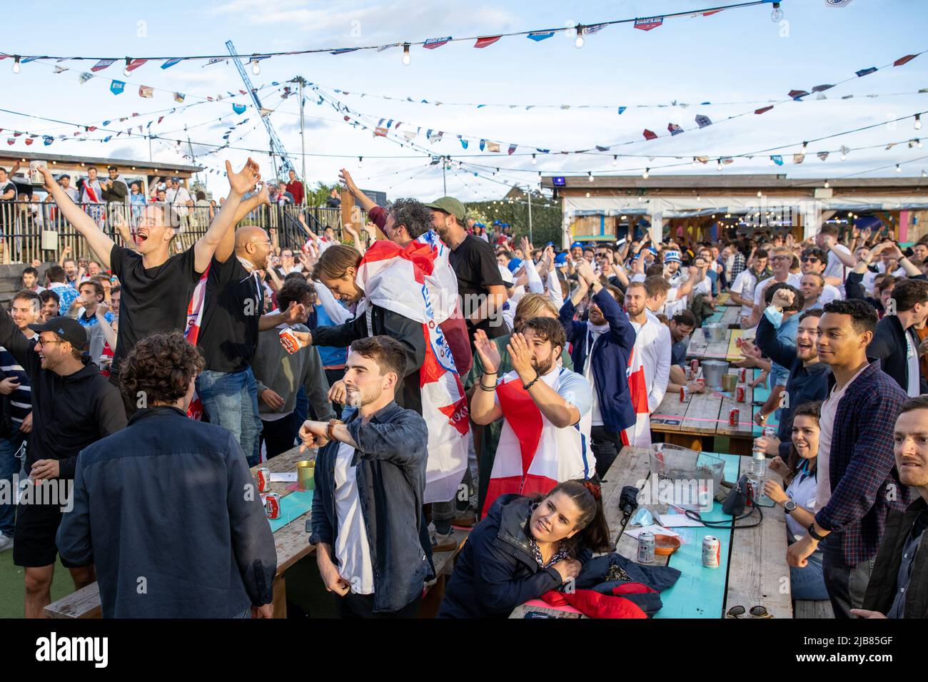 England football fans watch and celebrate the Euros match against the ...