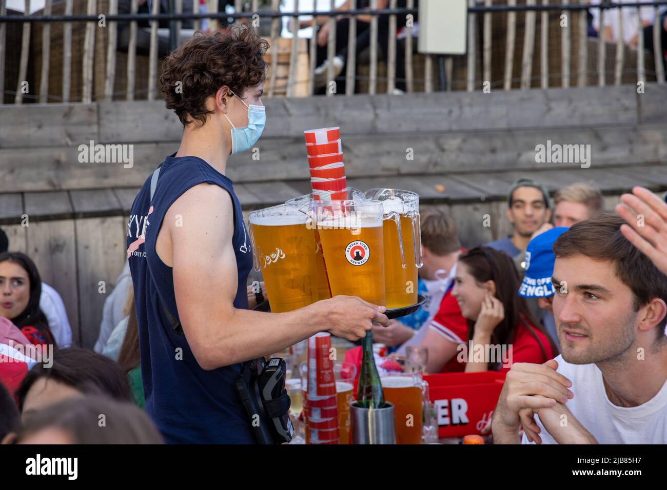 England football fans watch and celebrate the Euros match against the ...