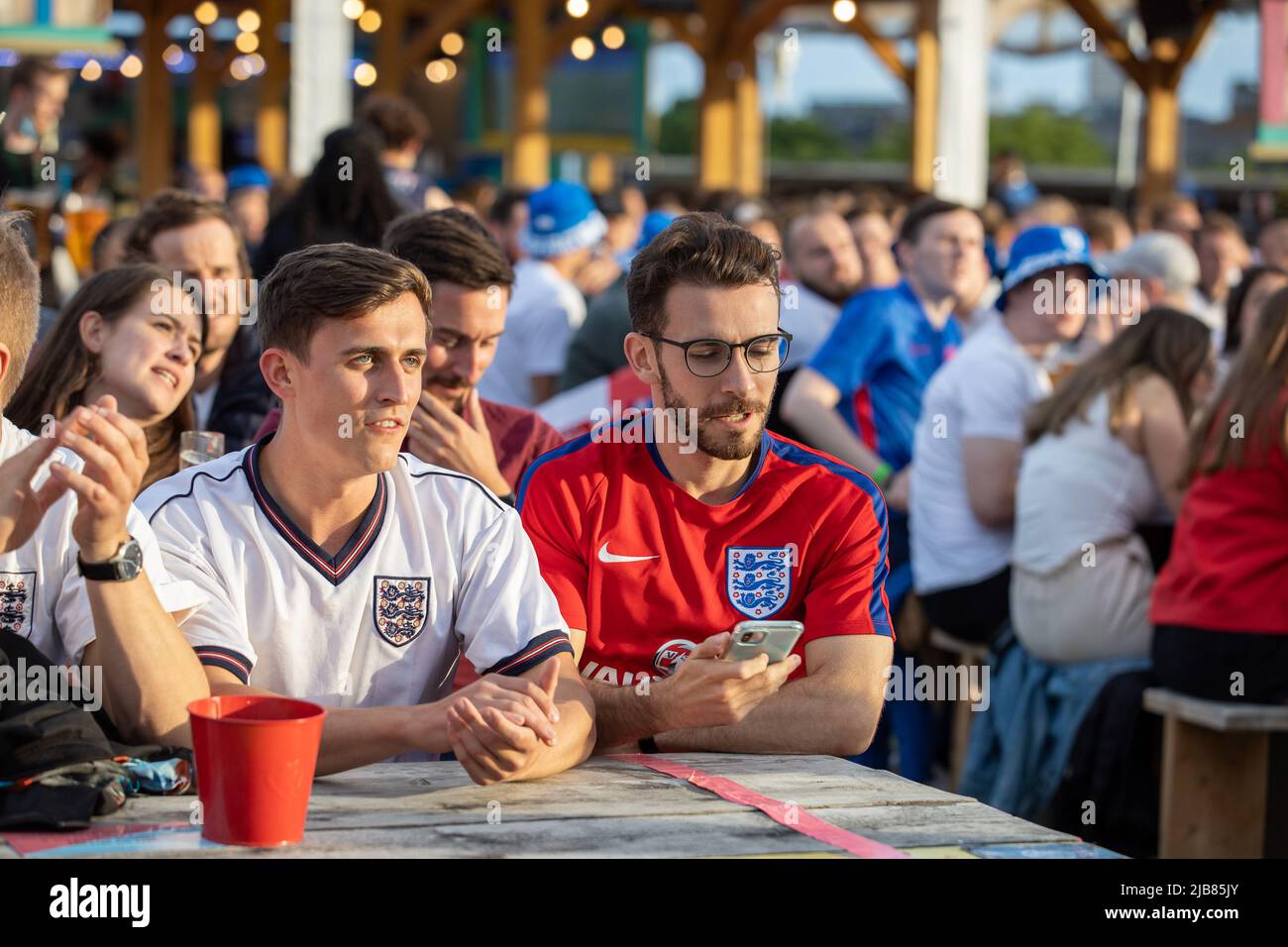 England football fans watch and celebrate the Euros match against the ...