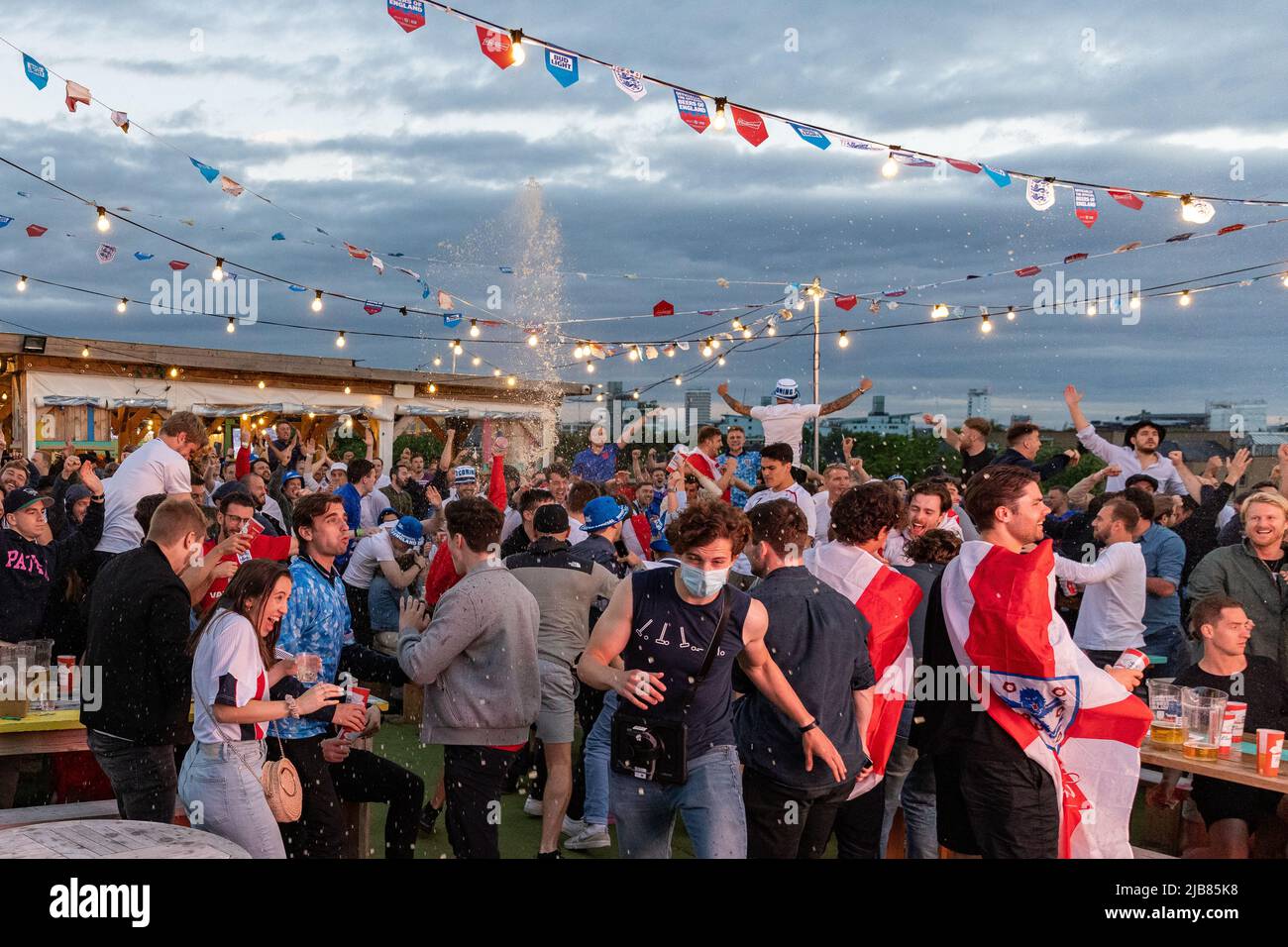 England football fans watch and celebrate the Euros match against the ...