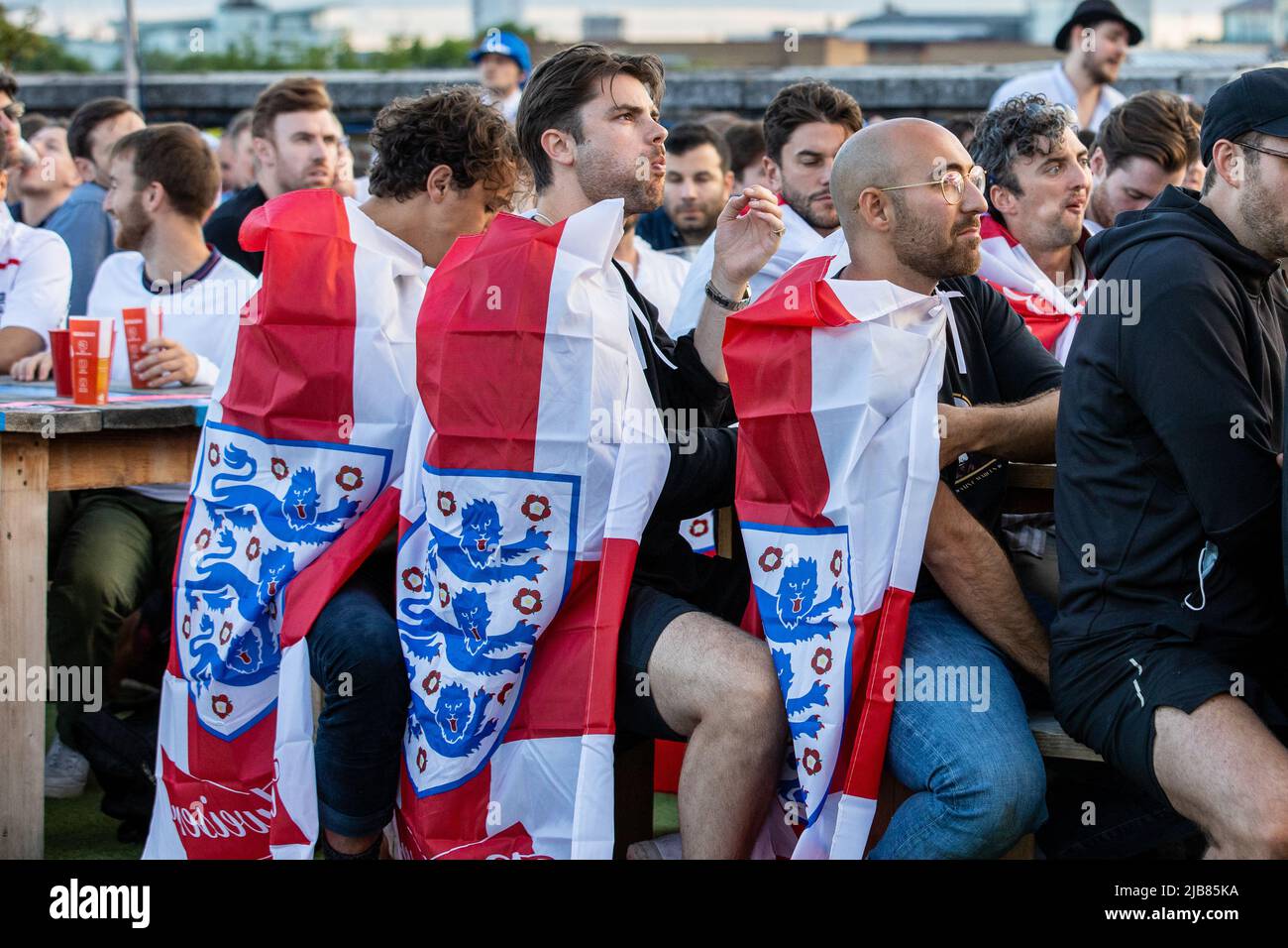 England football fans watch and celebrate the Euros match against the ...