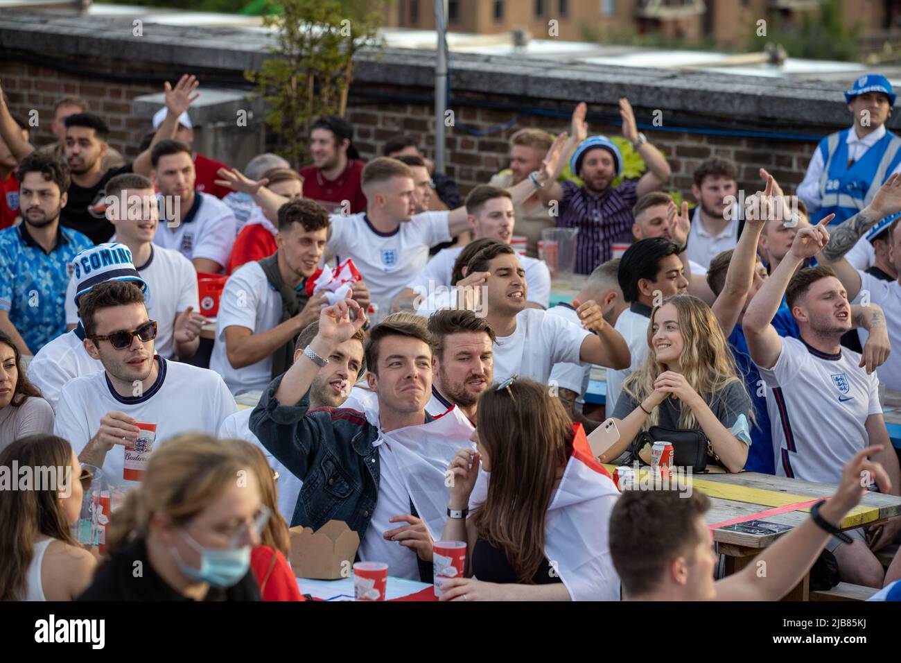 England football fans watch and celebrate the Euros match against the ...