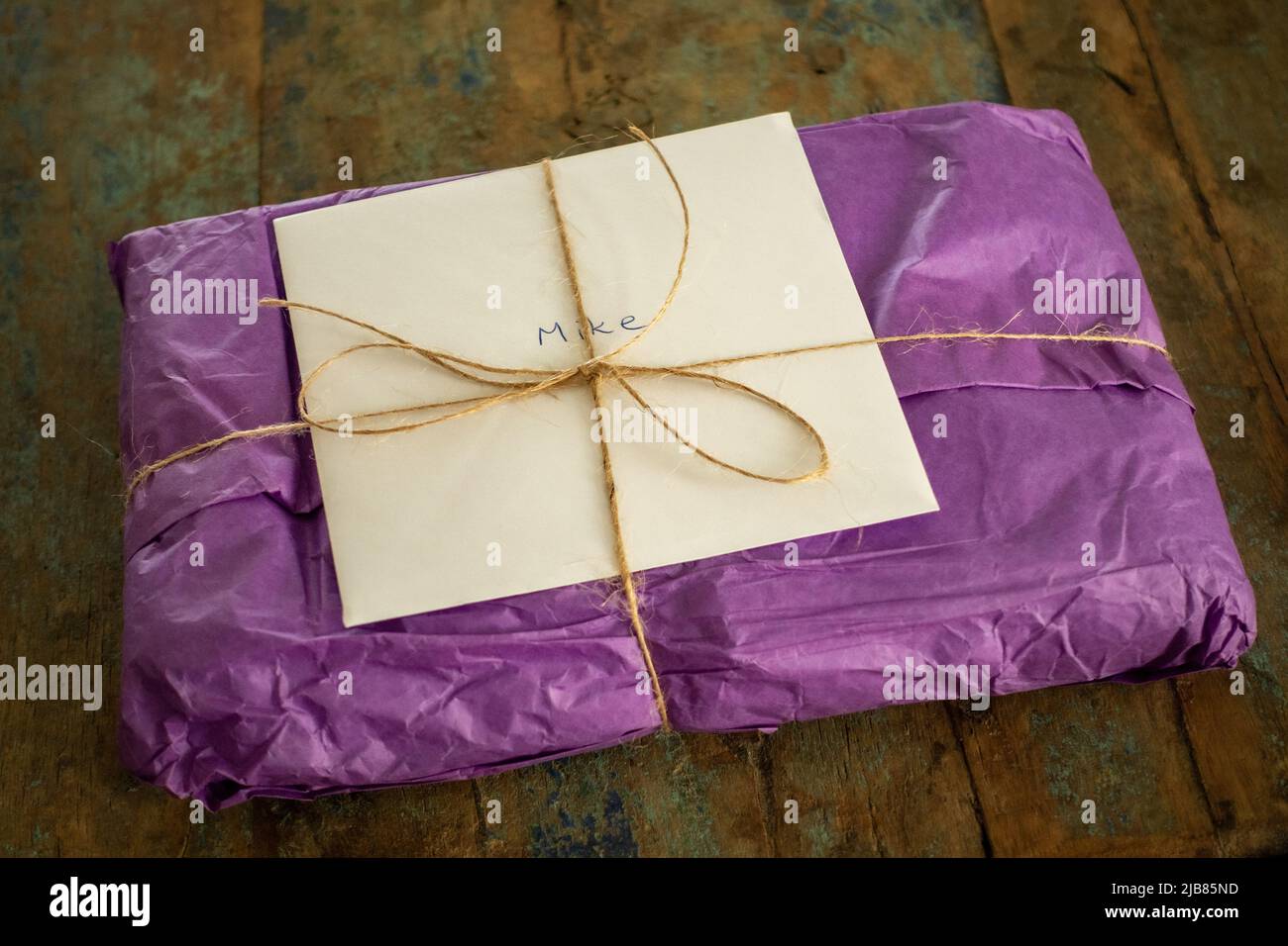 Wrapped in tissue paper hi-res stock photography and images - Alamy