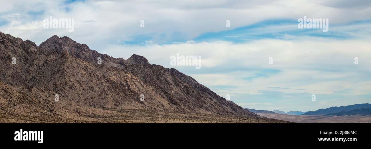 Scenic views from the Mojave Desert in California & Nevada border Stock ...