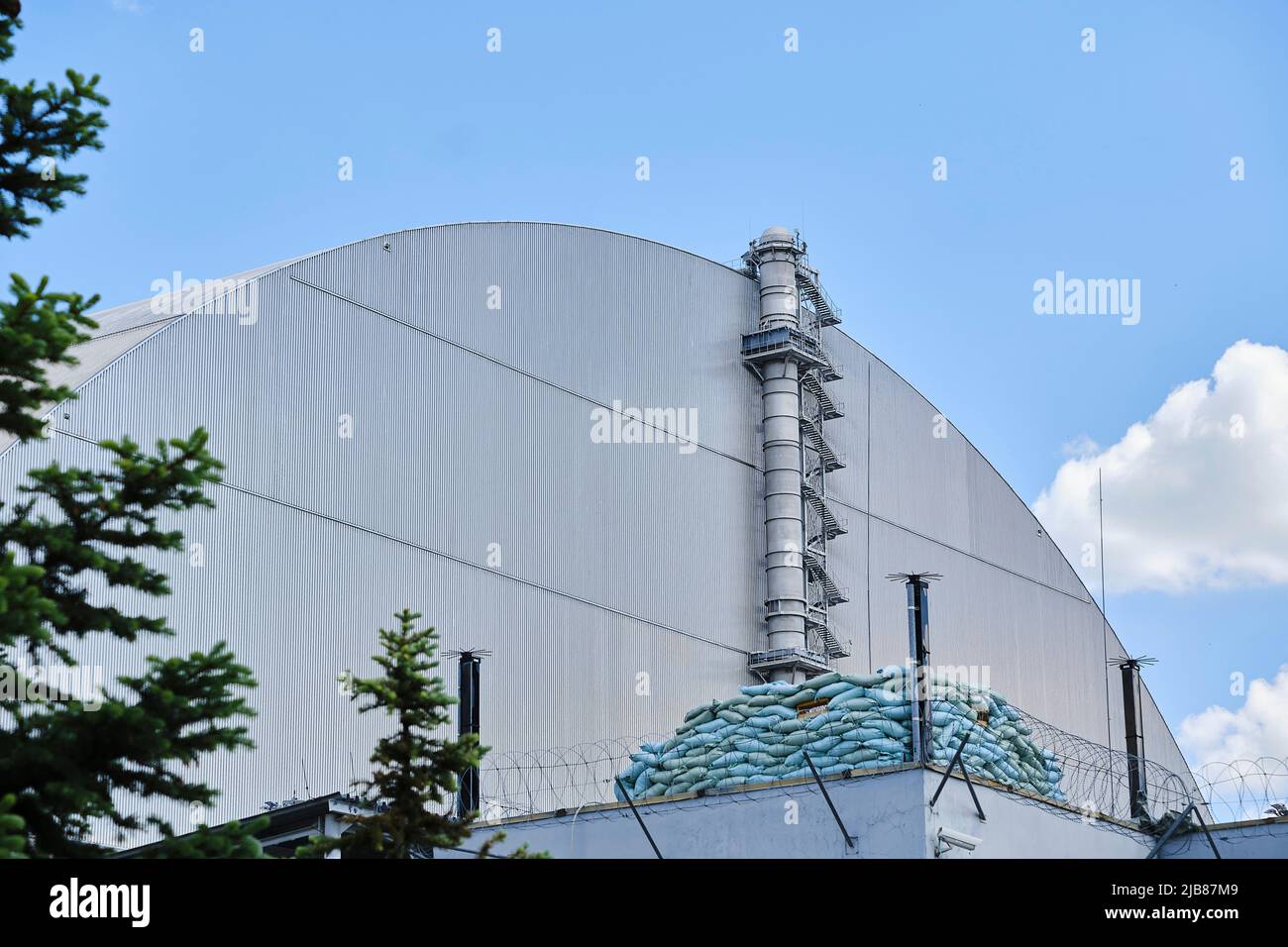 Chernobyl, Ukraine. 03rd June, 2022. Ukrainian troops prepare in case ...