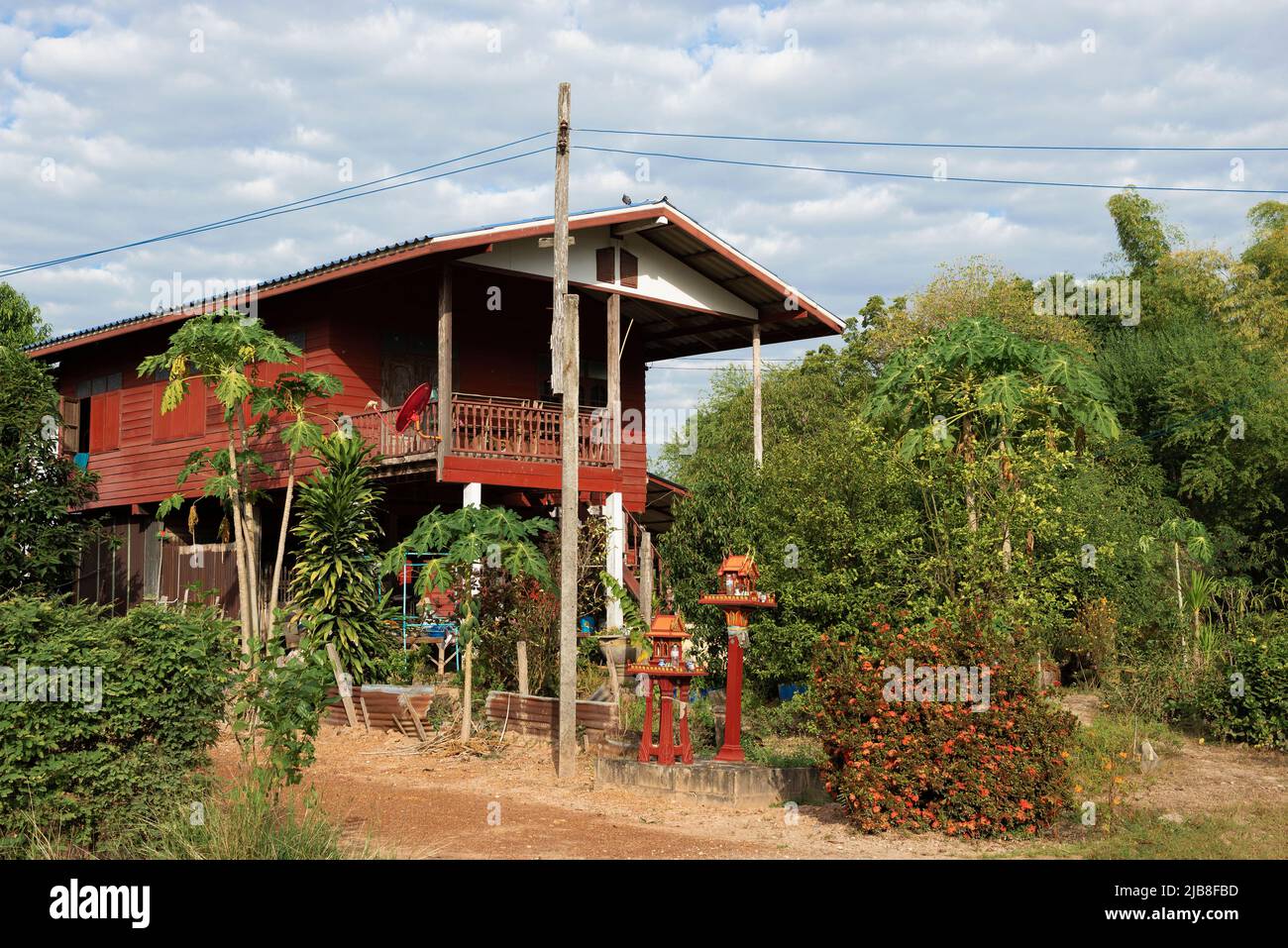 Traditional rural Thai house on a sunny morning. Indochina, Thailand ...