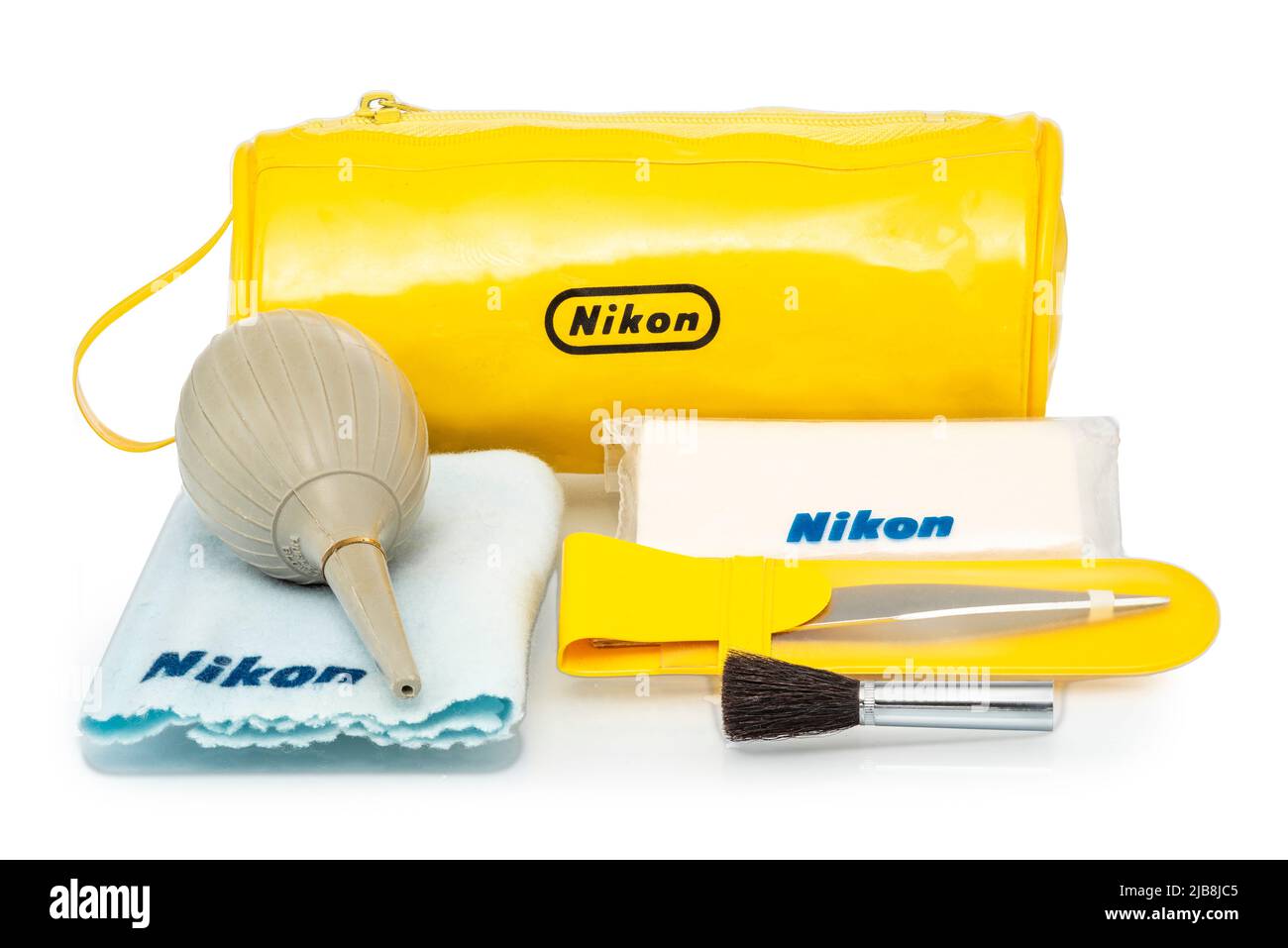 Nikon lens cleaning kit High Resolution Stock Photography and Images ...